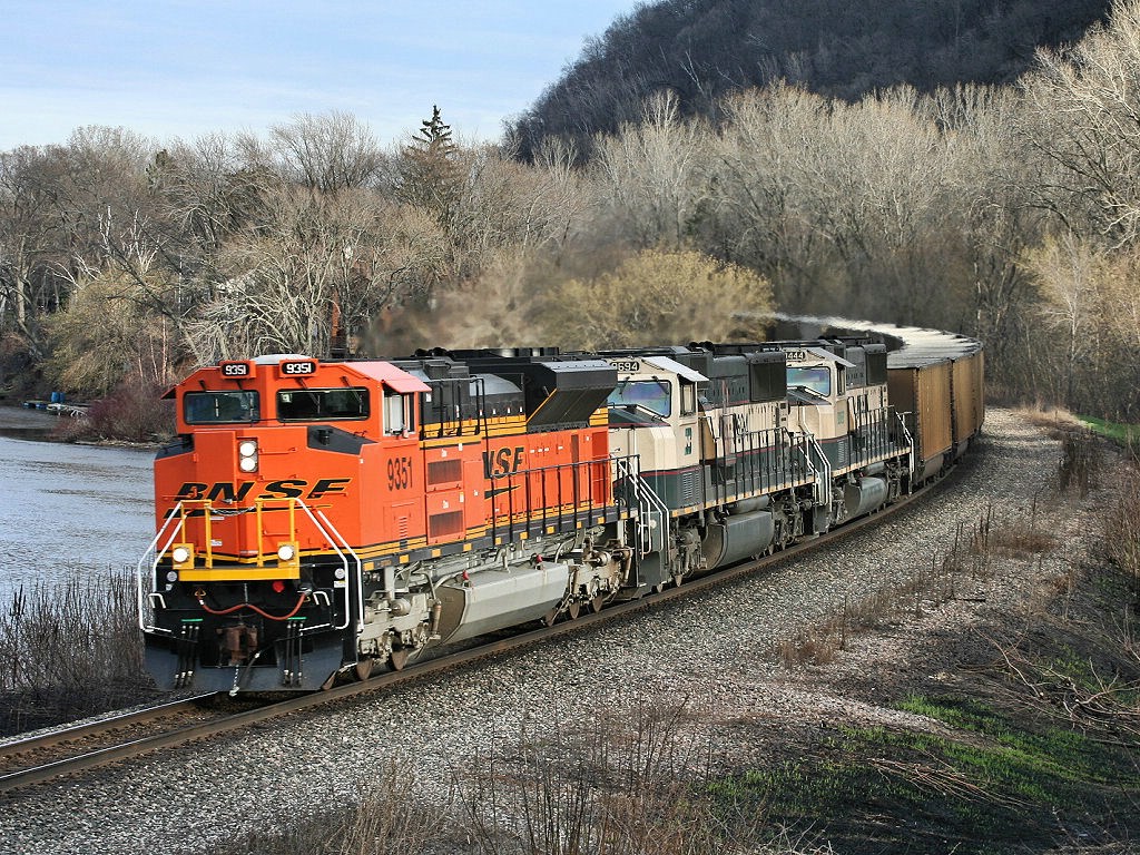 BNSF 9351